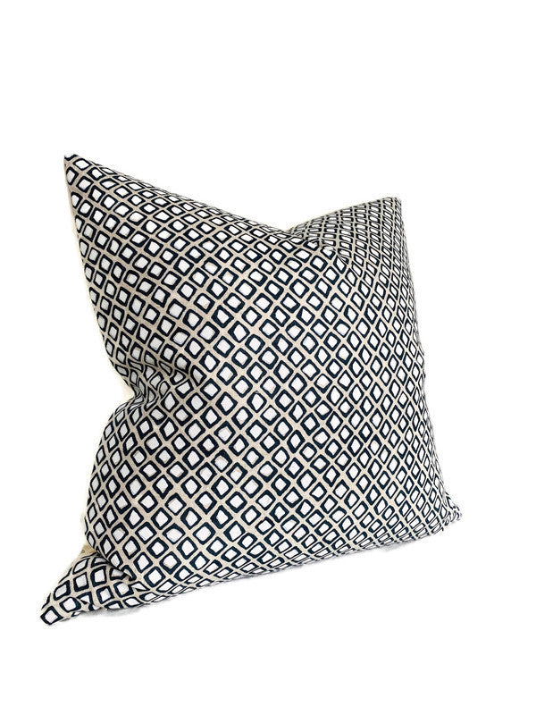 Diamond Buti Pillow Cover in Chalk, Walter G Textiles – DEKOWE